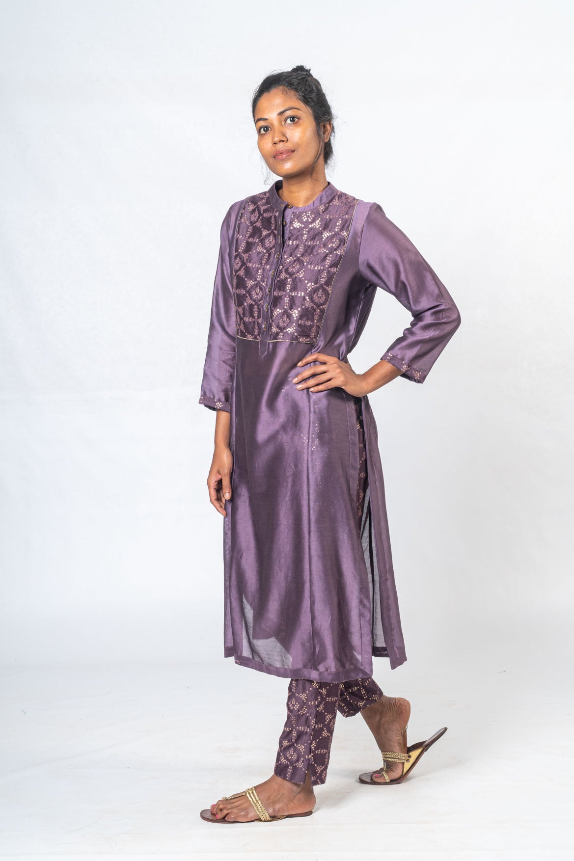 Set of 2- Urva Embroidered Chanderi Silk Kurta & Trousers – Upasana ...