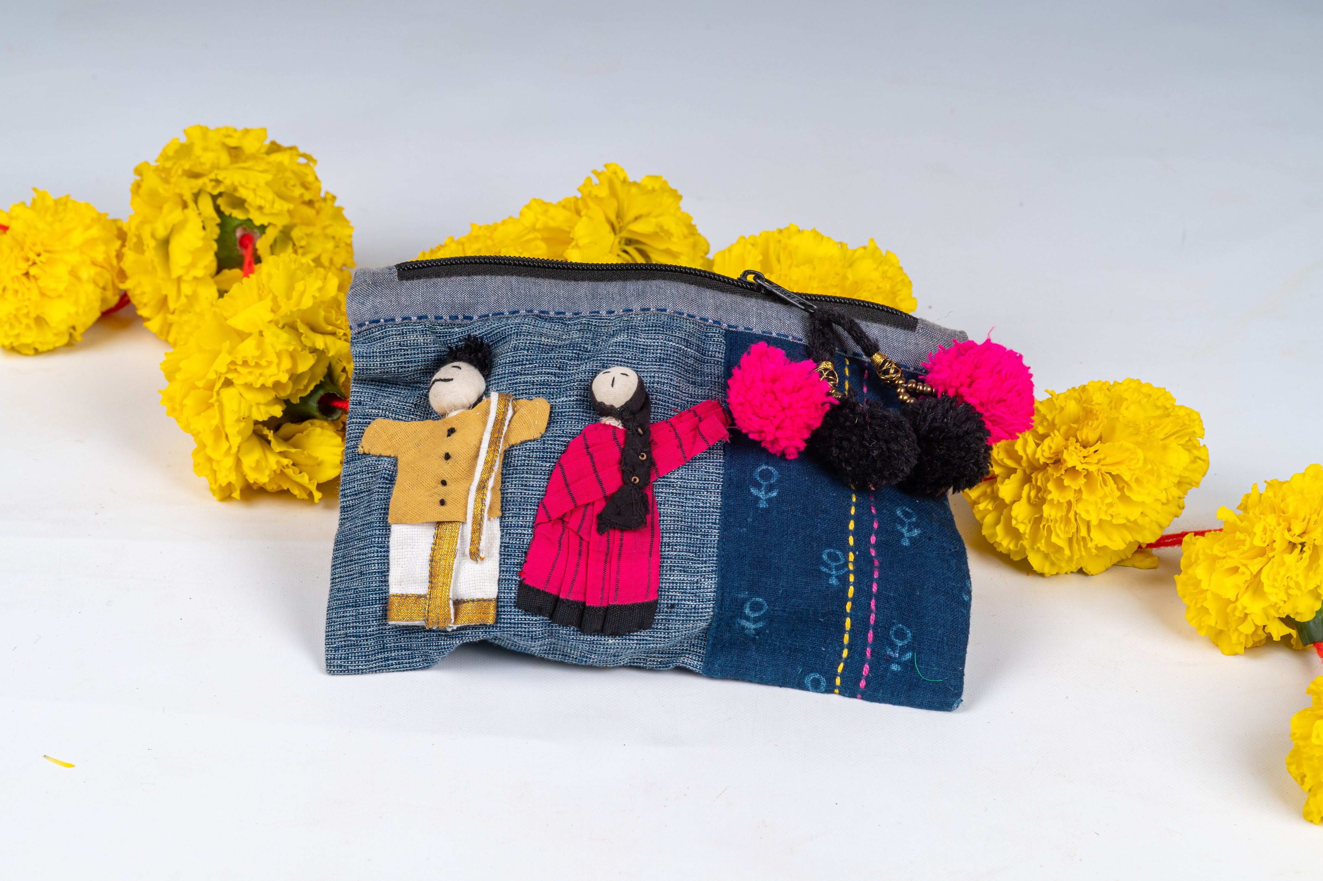 Utsav Pouch – Upasana Design Studio